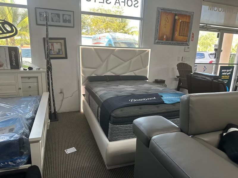 Kiu Bed showcased at one of our retailers stores in FL